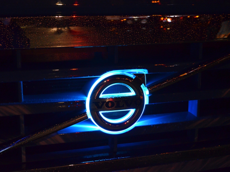 Volvo Emblem Belysning, FH4 / FM4 2013+ - Matronics